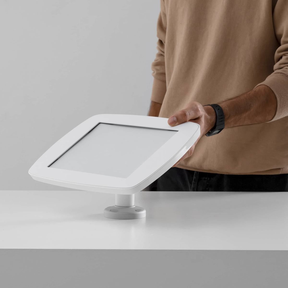 Turnable tablet and iPad desktop mount | Bouncepad Swivel